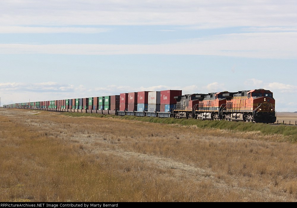 BNSF 5265 With Stacks